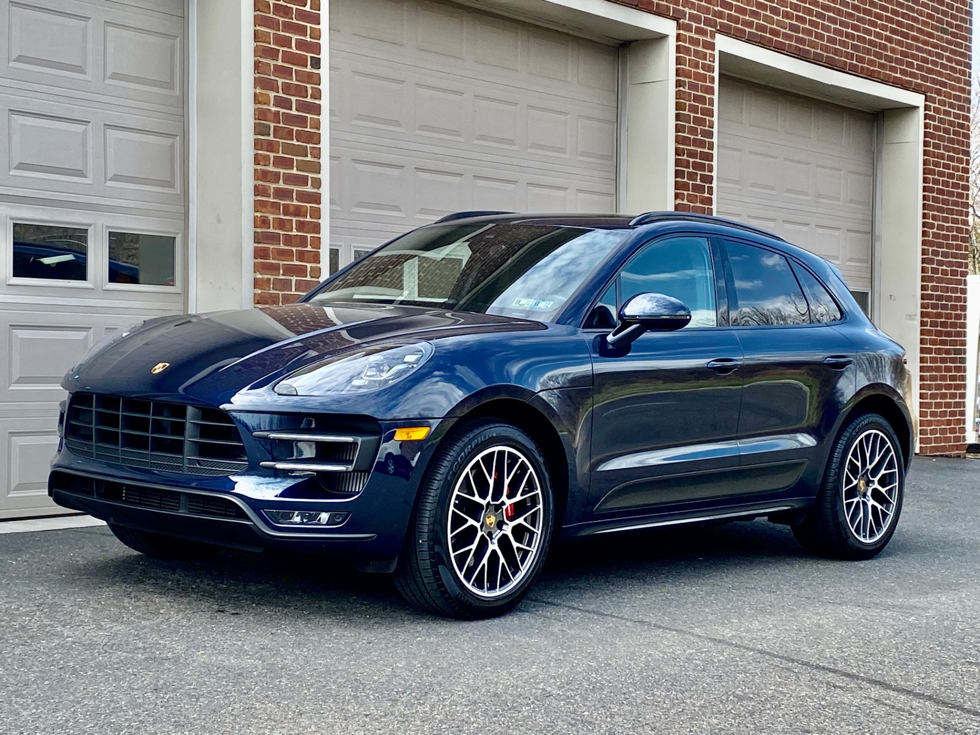 2017 Porsche Macan Turbo Stock # B62001 for sale near Edgewater Park ...