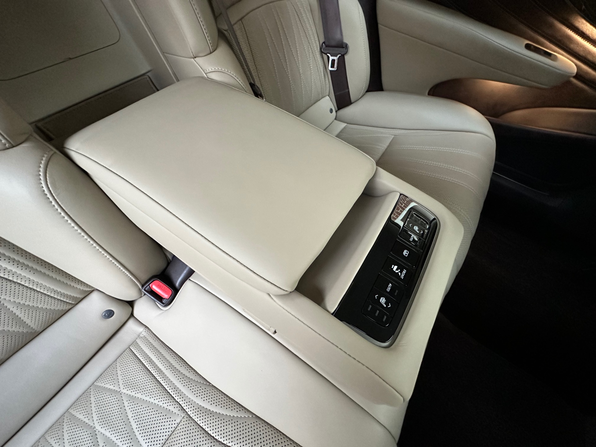 2020 Lexus LS 500 AWD Stock # 008520 for sale near Edgewater Park, NJ ...