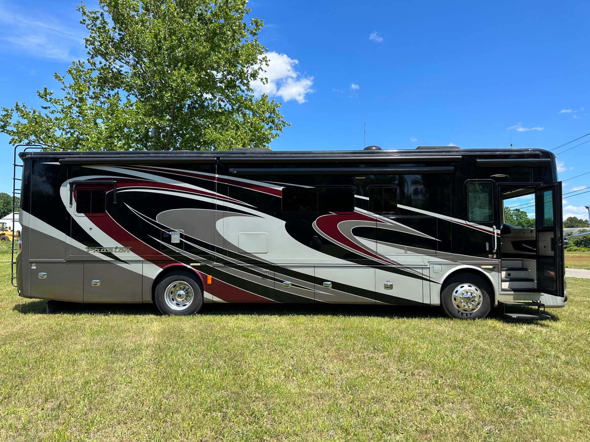 2016 Tiffin Motorhomes Phaeton 36 GH Phaeton Stock # WU50484 for sale ...